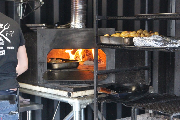 Campfire, Two Tribes Brewery – Lorenzo Beer Reviews