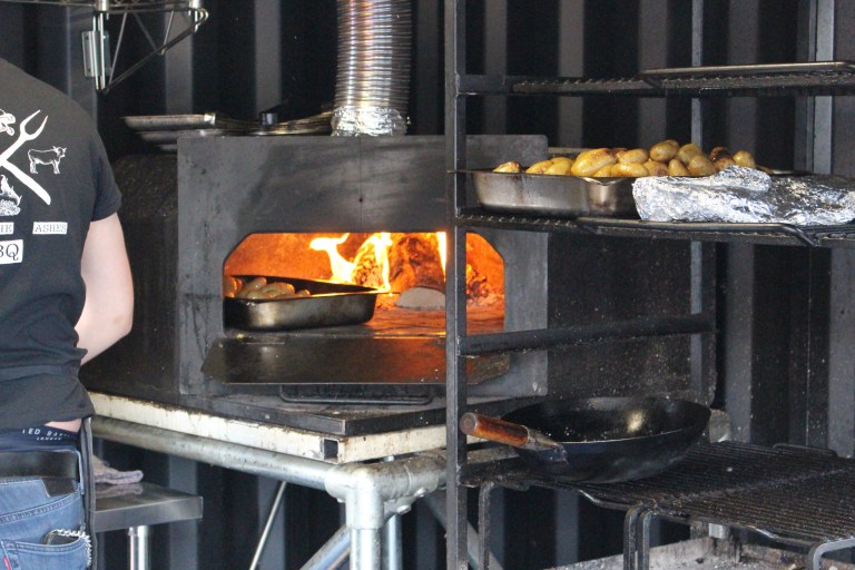 Campfire, Two Tribes Brewery – Lorenzo Beer Reviews