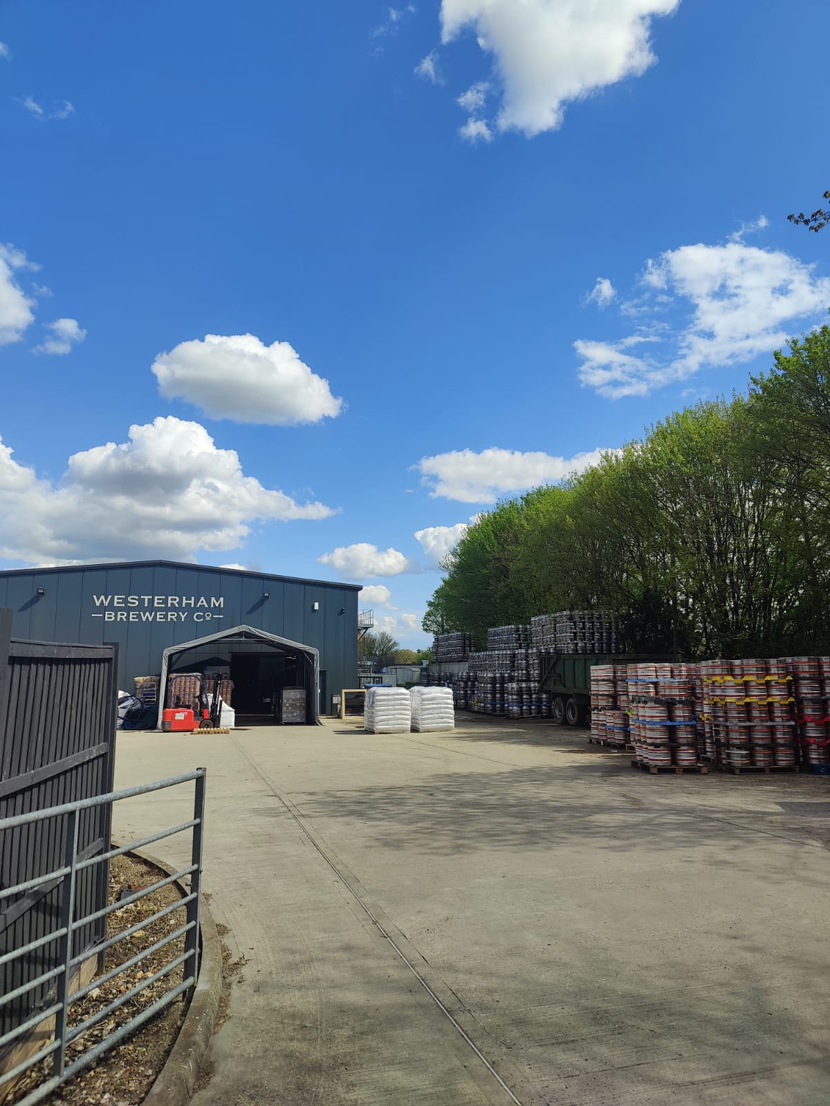 Drinks with my Dad: Westerham Brewery, Kent – Lorenzo Beer Reviews